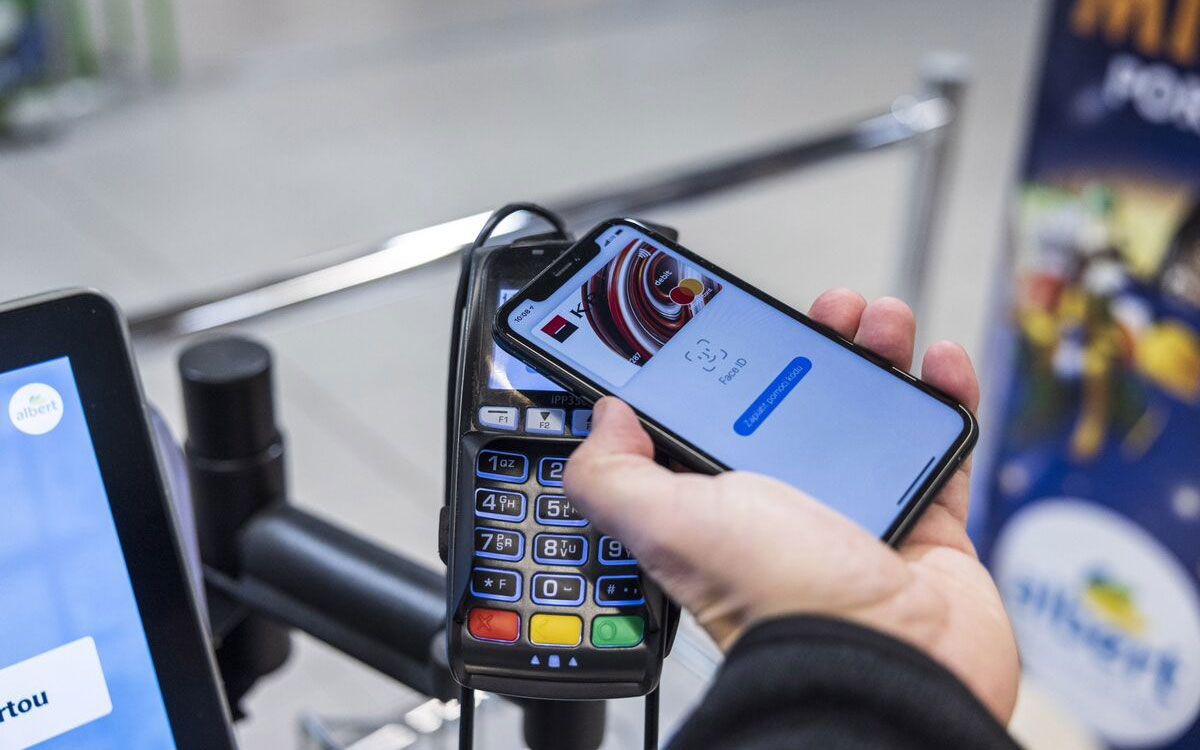 همه آنچه باید درباره NFC یا پرداخت بدون تماس بدانید رایان مشاور